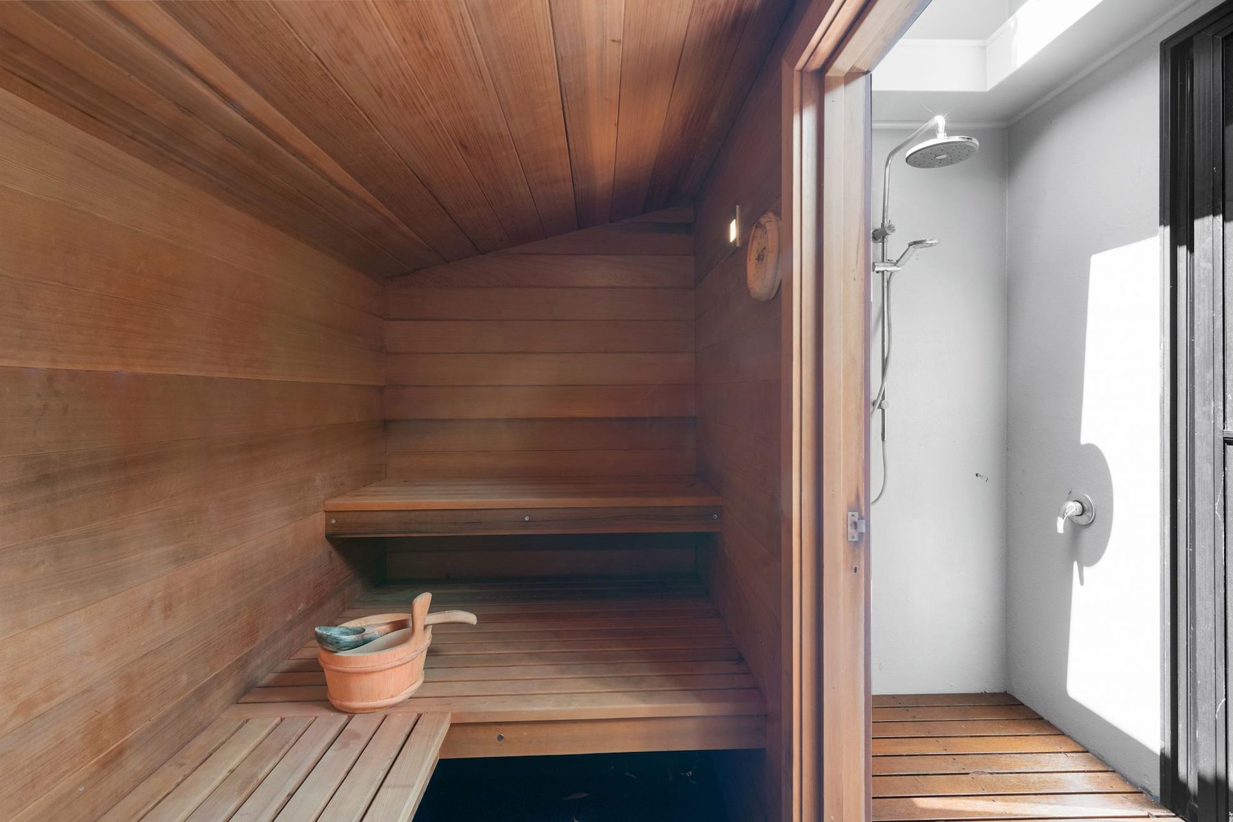 Benefits of installing a home sauna